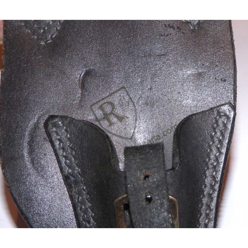 Pattern 1888 Lebel bayonet frog