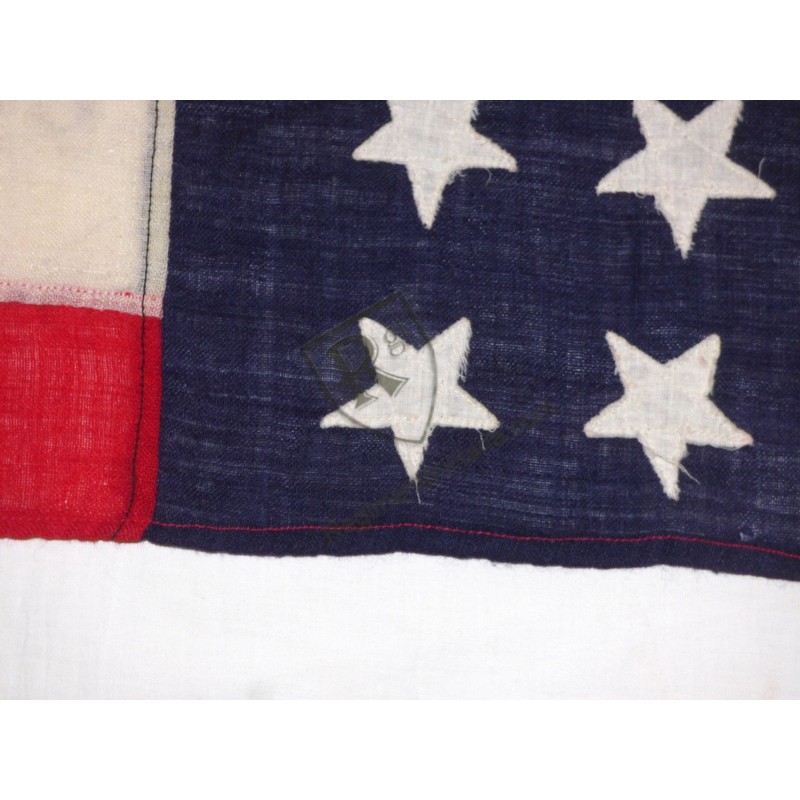 US 48 stars flag.